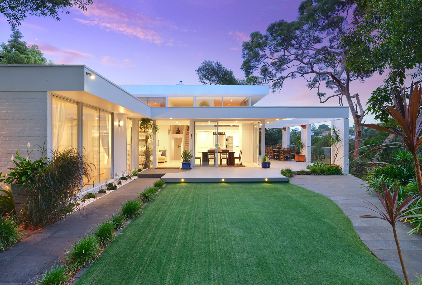 5 Heaton Avenue