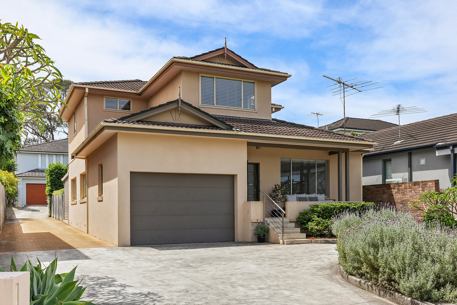96 Abbott Road